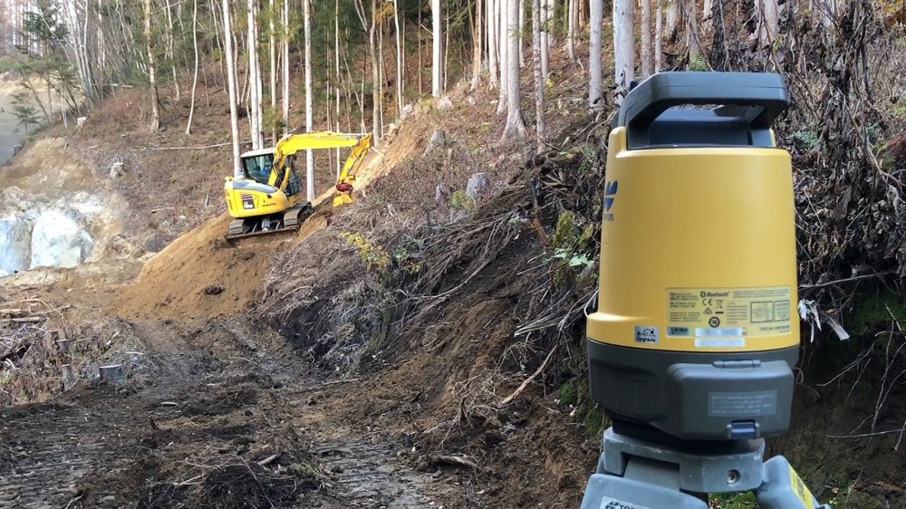 Layout-Navigator excavator / Takashiba Construction Co., Ltd. / Jan ...